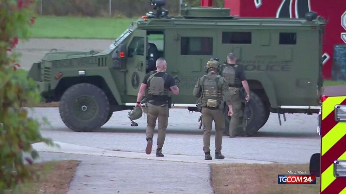 Usa, strage nel Maine: è caccia al killer Usa, strage nel Maine: è caccia al killer