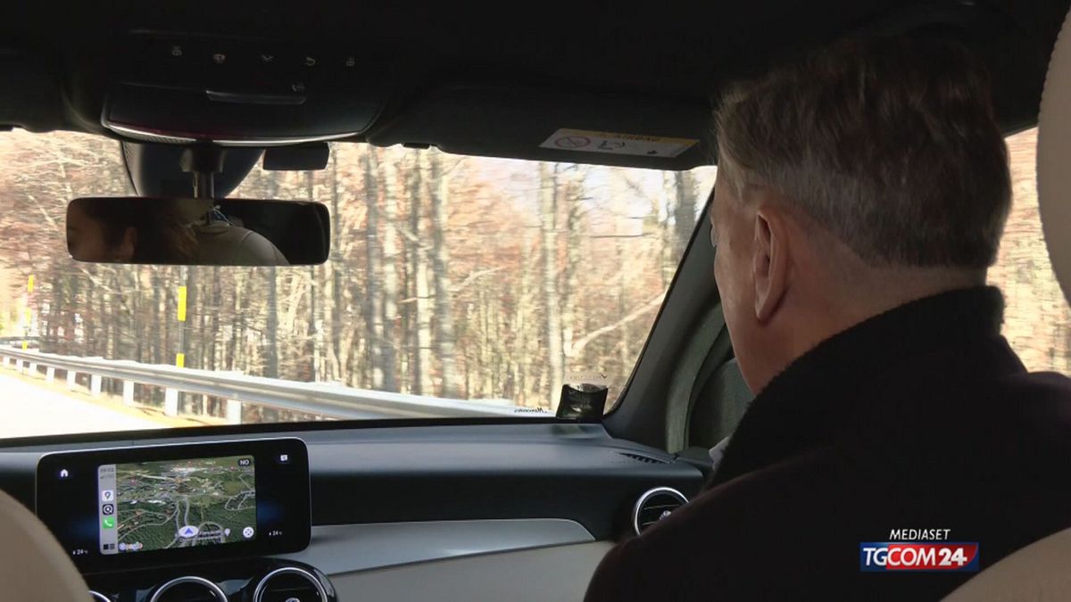 Giulia, il corpo trovato tra le rocce coperto da sacchi