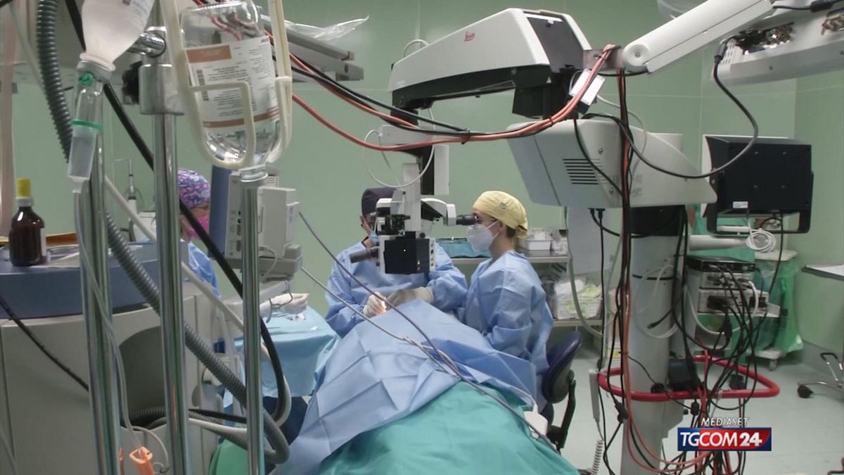 Medici e infermieri in sciopero contro la manovra Medici e infermieri in sciopero contro la manovra