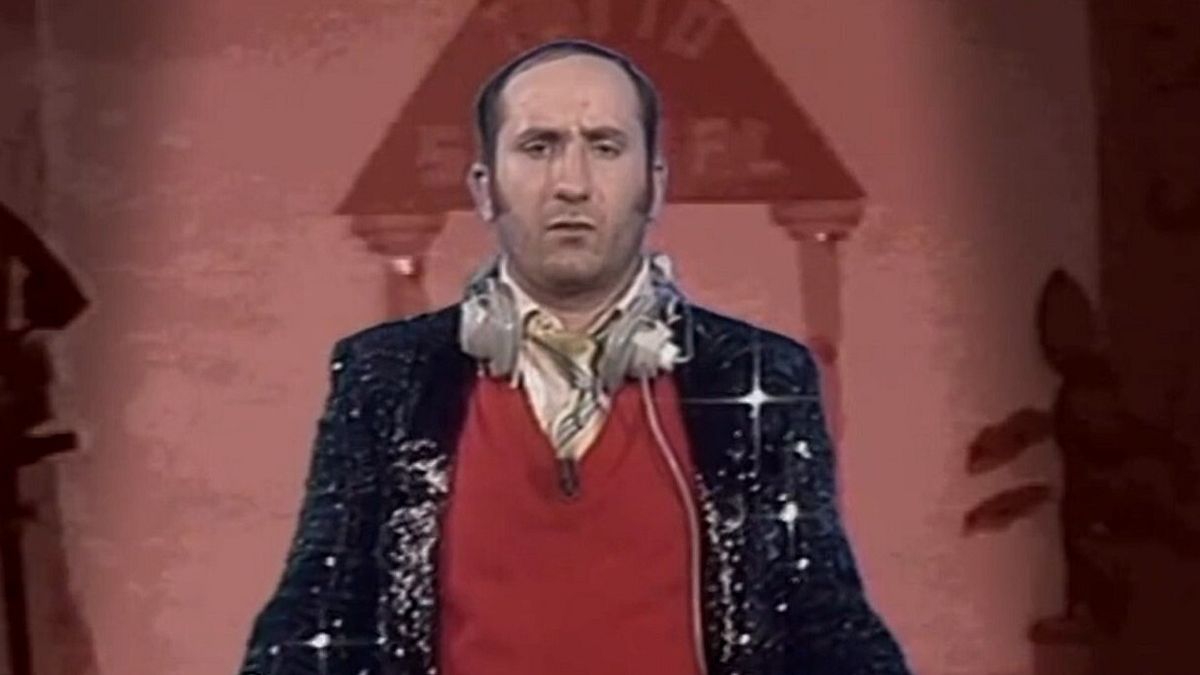 Antonio Albanese in versione Frengo per Natale a "Mai dire Gol"