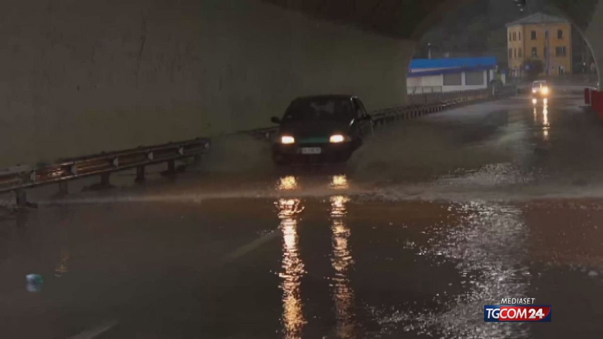 Maltempo sull'Italia, al Nord frane e allagamenti
