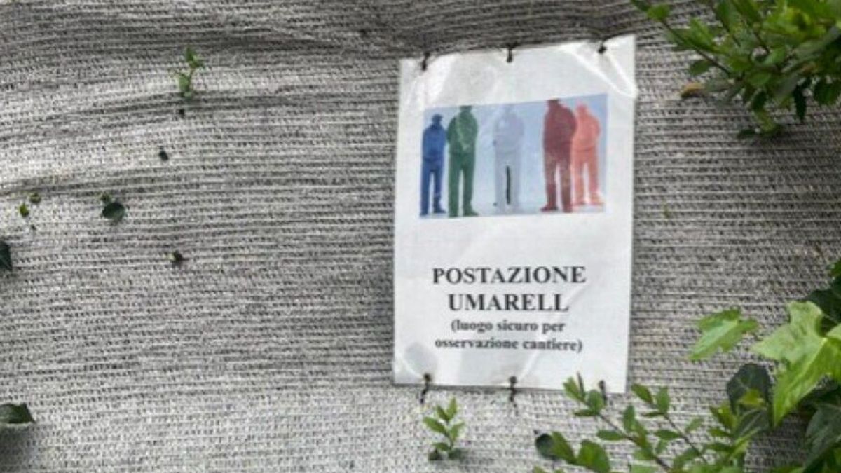 A Piacenza un cantiere crea una postazione per gli umarell