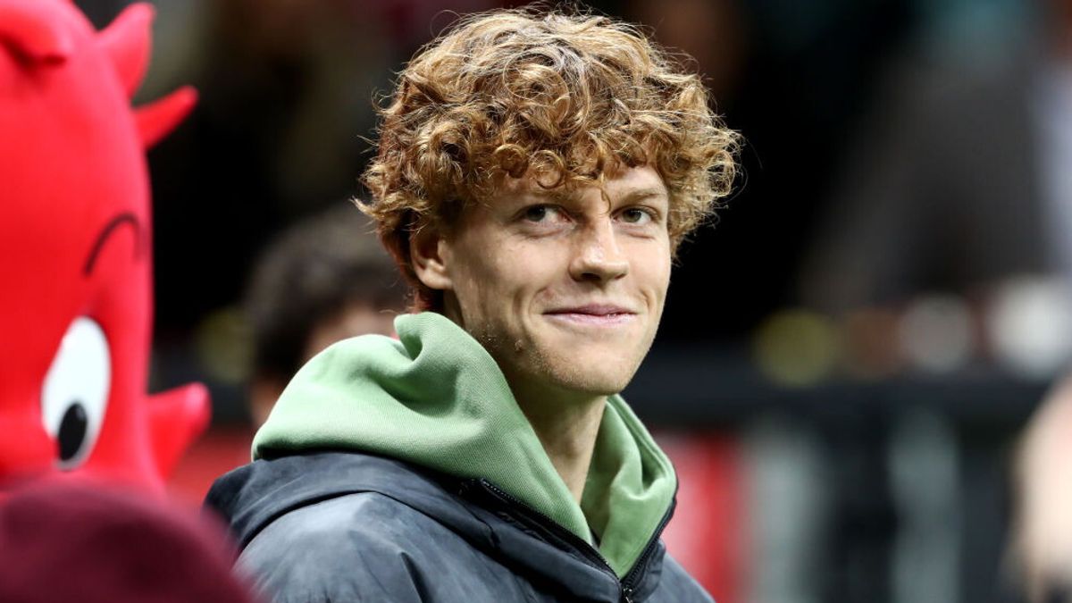 Jannik Sinner pizzicato da "Le Iene": "Tre palline a ping pong?"