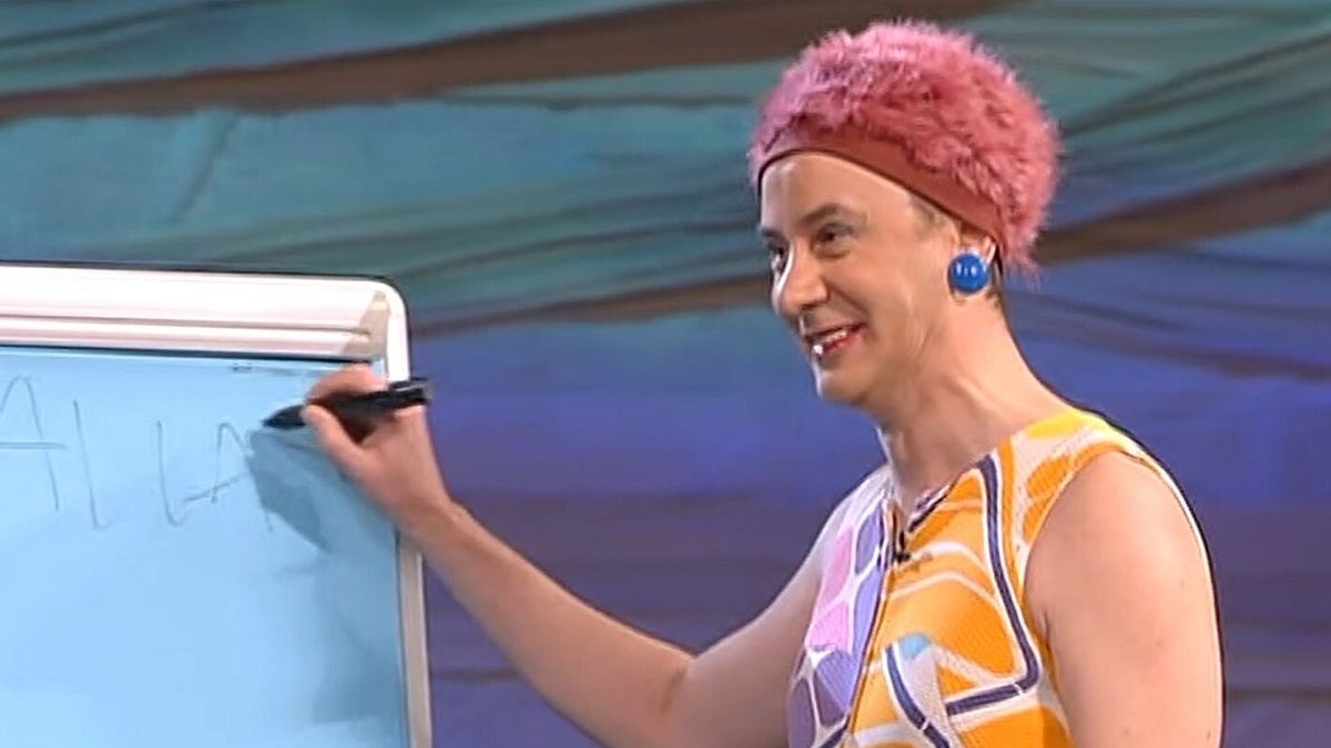 Le lezioni di tuscolano a "Zelig" della professoressa Fullin