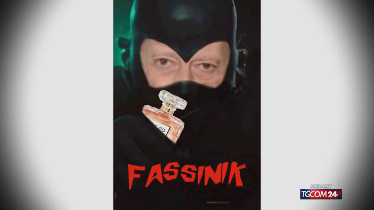 Fassino e il profumo sparito, i meme più virali