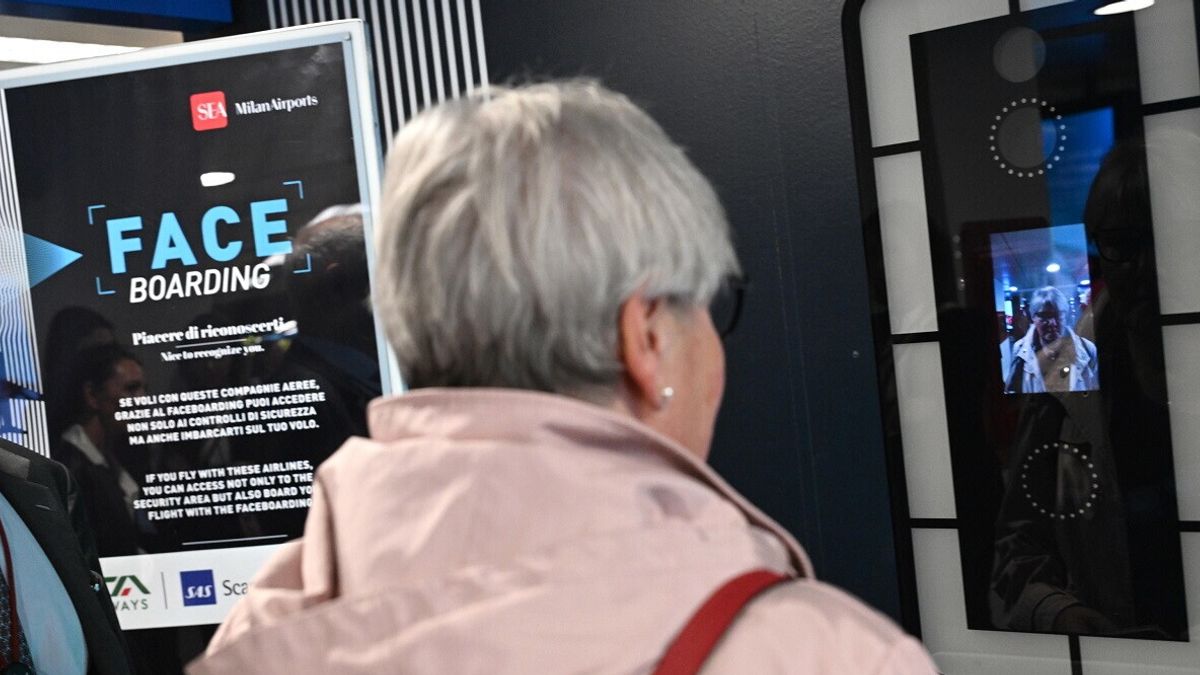 Milano, all'aeroporto di Linate arriva il face boarding