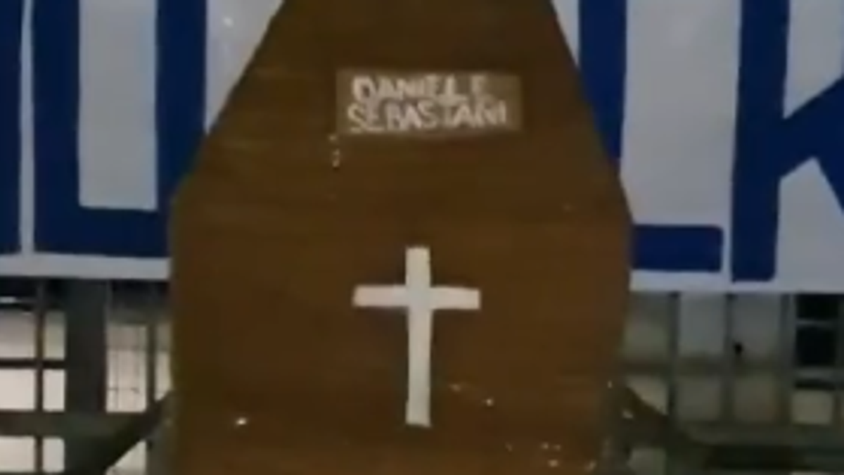 Pescara, nuove minacce di morte per Sebastiani: spunta una bara