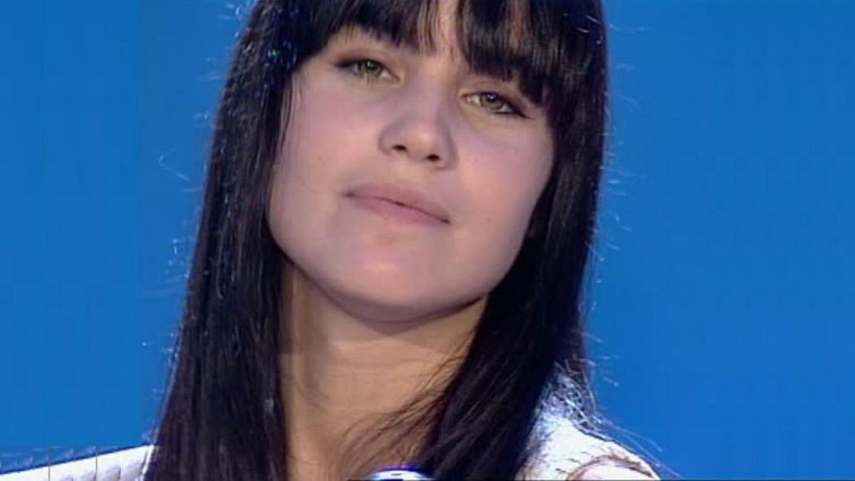Antonella Mosetti canta Raffaella Carrà a "Non è la Rai" del 1994