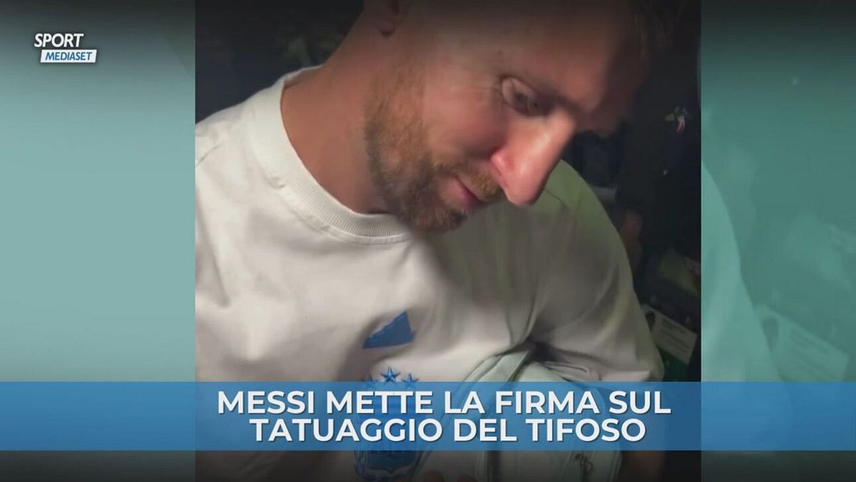 Messi: autografo inedito sul tatuaggio del tifoso - SportMediaset