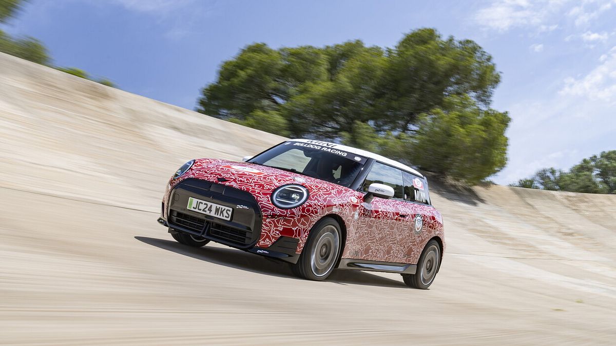 La prima Mini John Cooper Works elettrica debutterà a Goodwood