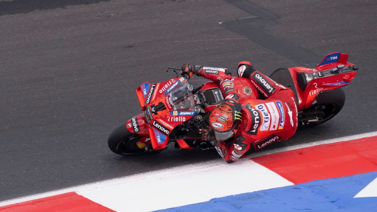 MotoGP, GP Emilia Romagna: Bagnaia da record per la pole