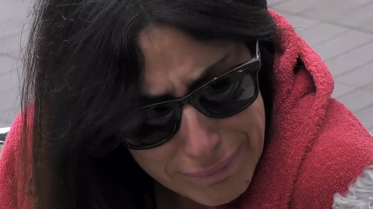 "Grande Fratello": Luca Calvani conforta Amanda Lecciso in lacrime