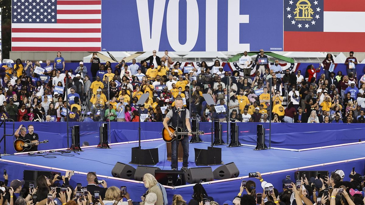 Bruce Springsteen infiamma il palco di Kamala Harris ad Atlanta