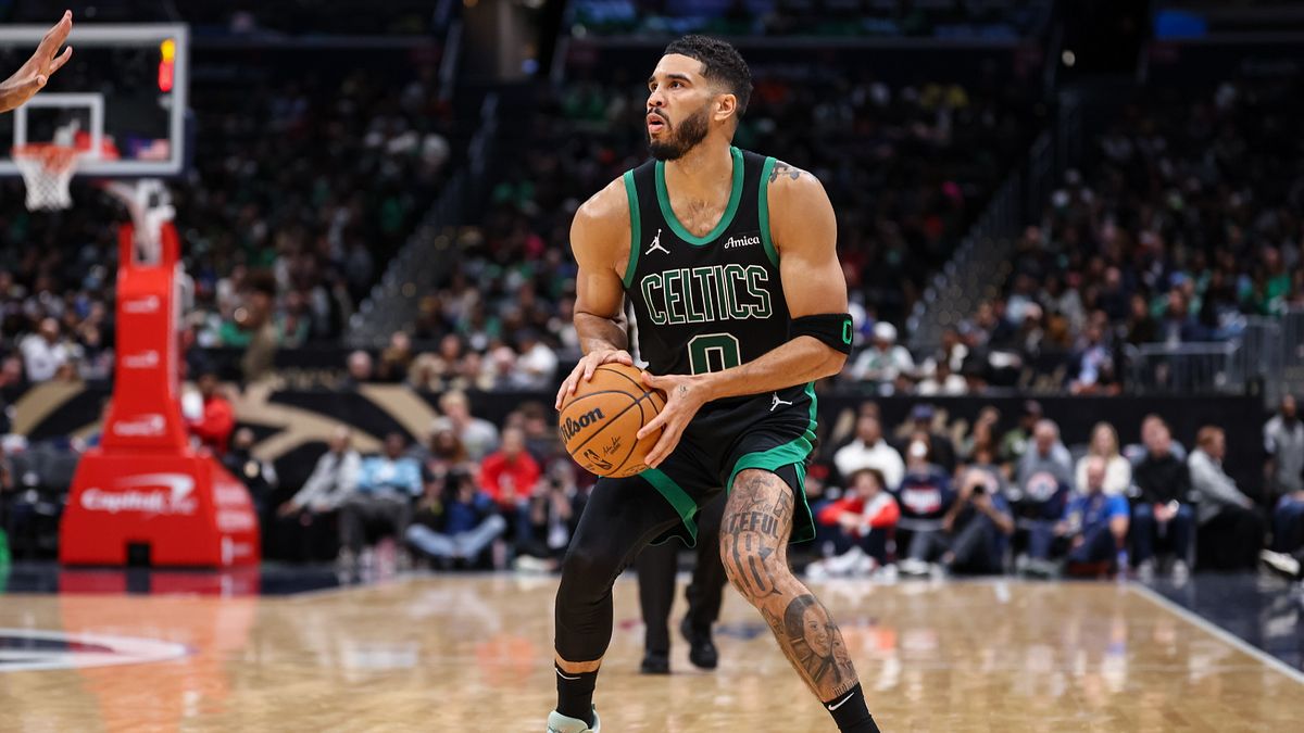 Nba: Boston vince ancora, primo successo per Dallas