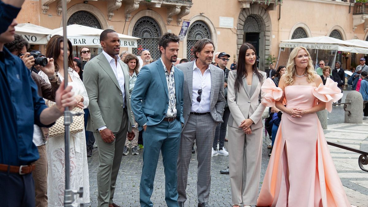 "Beautiful", le immagini del set romano della soap