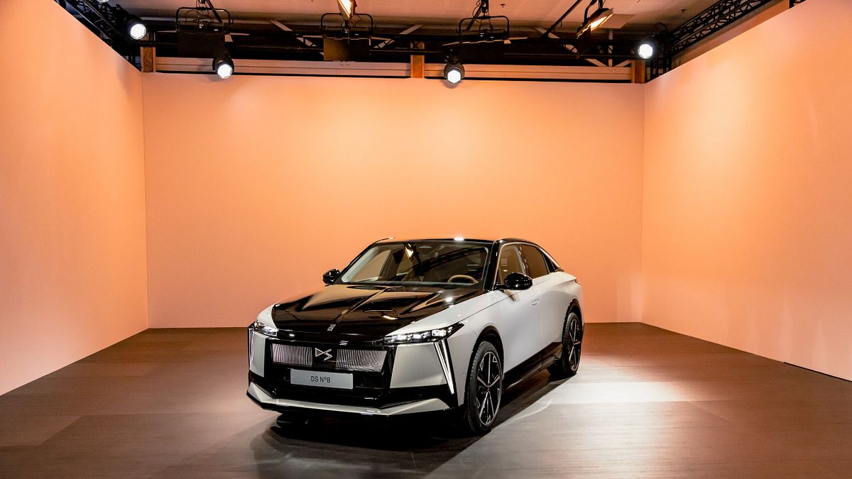 DS, arriva l'ammiraglia: svelata la N 8, eleganza francese