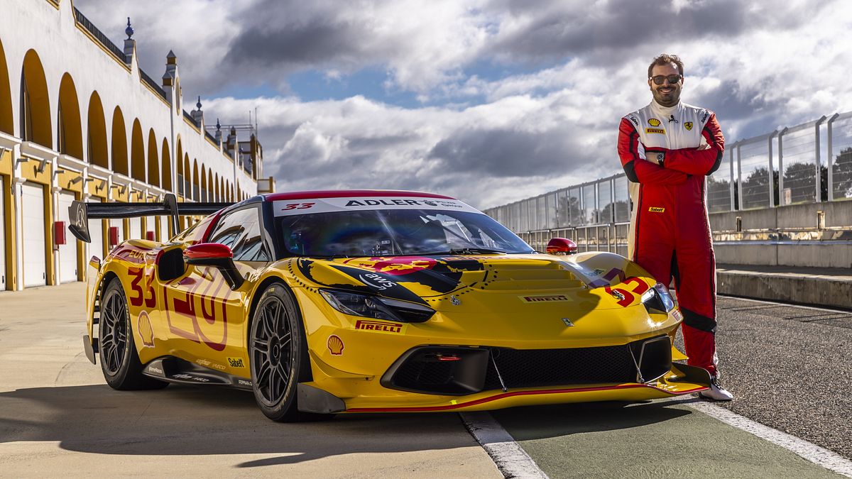La prova della Ferrari 296 Challenge: ti fa sentire un vero pilota