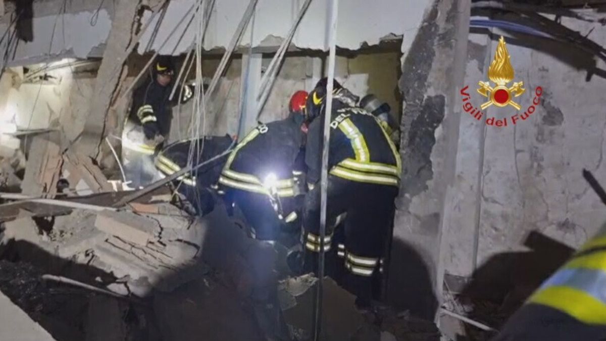 Aprilia (Latina), esplosione in villetta: tre morti Aprilia (Latina), esplosione in villetta: tre morti