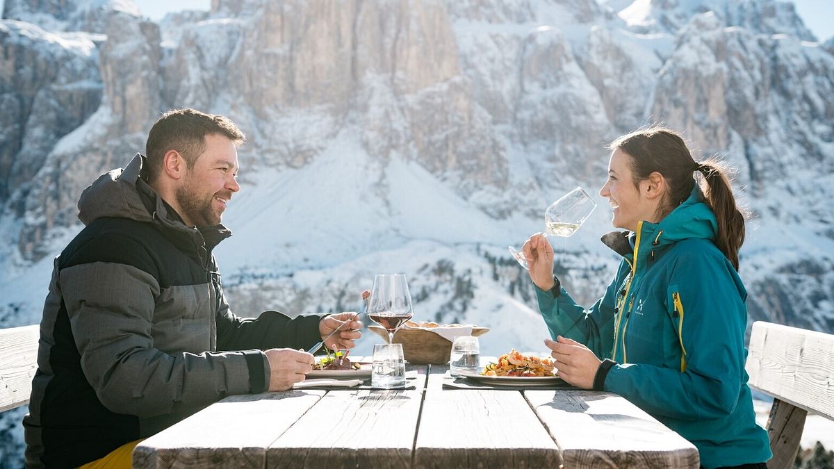 In Alta Val Badia sci, gastronomia e vini sulle piste da sci