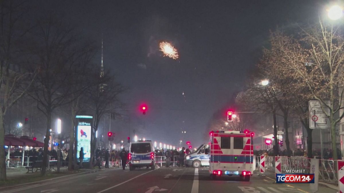 Germania a ferro e fuoco nella notte di Capodanno