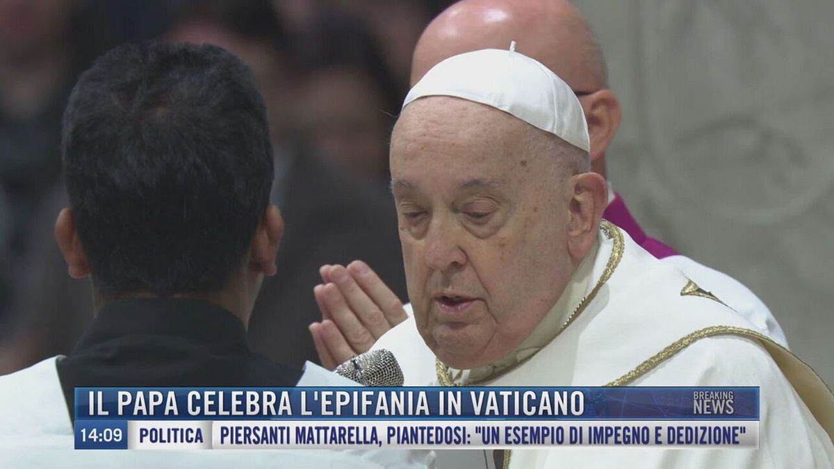 Breaking News delle 14.00 | Il Papa celebra l'Epifania in Vaticano ...