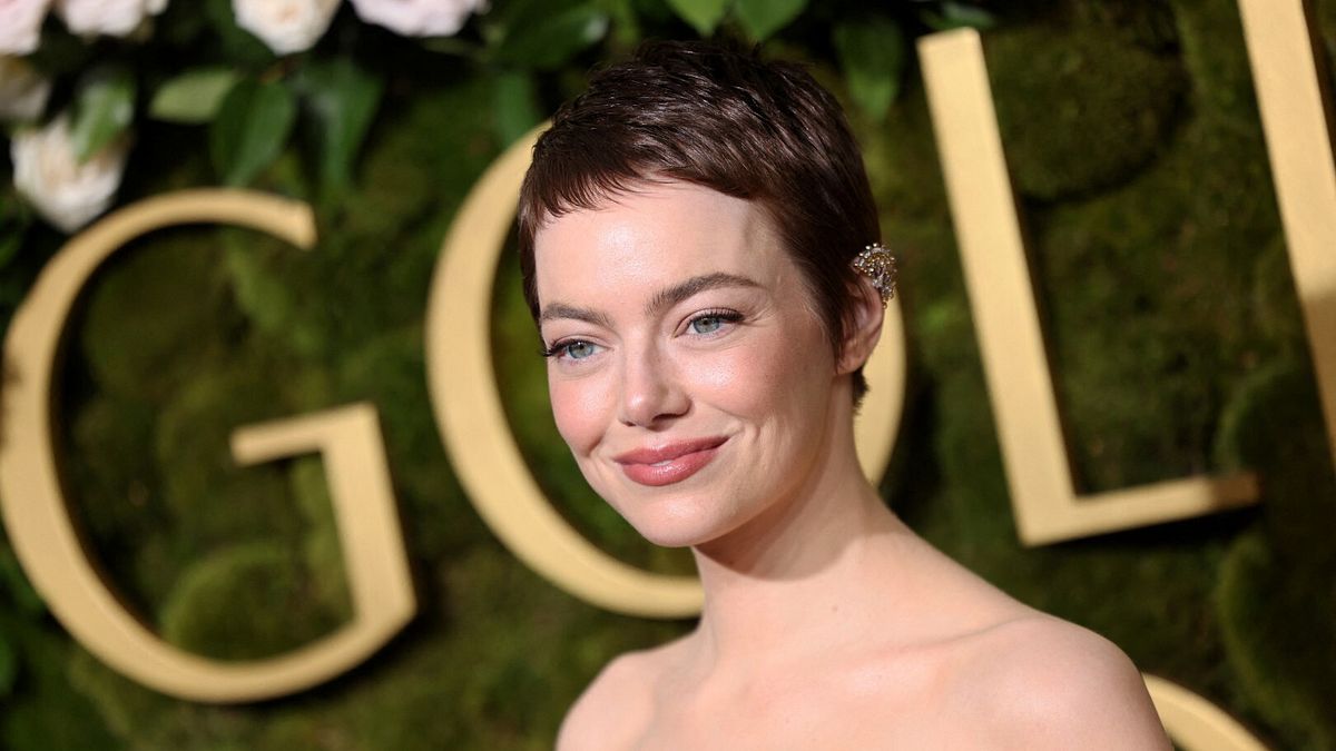 Capelli, Emma Stone: il suo pixie cut è il taglio del momento
