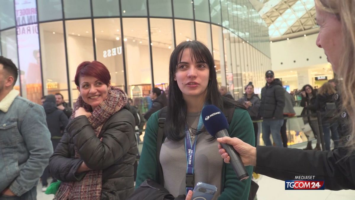 A Milano all'asta 10 tonnellate di "pacchi smarriti"