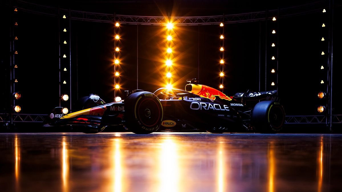 Red Bull, ecco la RB21 di Verstappen e Lawson