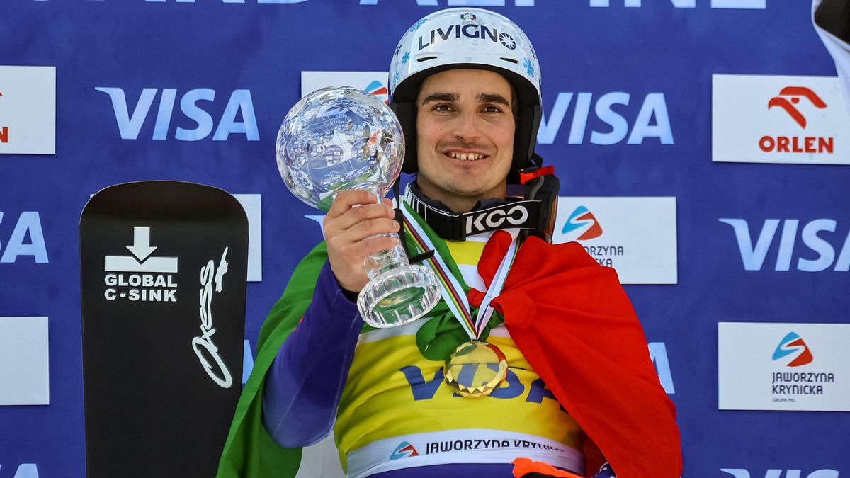 Maurizio Bormolini celebra il successo nella Coppa del Mondo generale