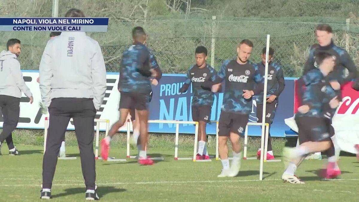 Napoli, viola nel mirino - SportMediaset