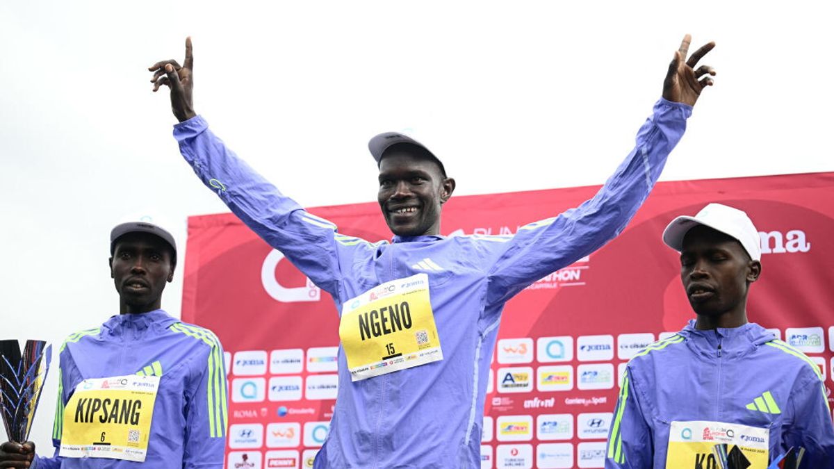 Maratona di Roma: con Ngeno e Chepkwony è doppietta keniana. Meucci ottavo