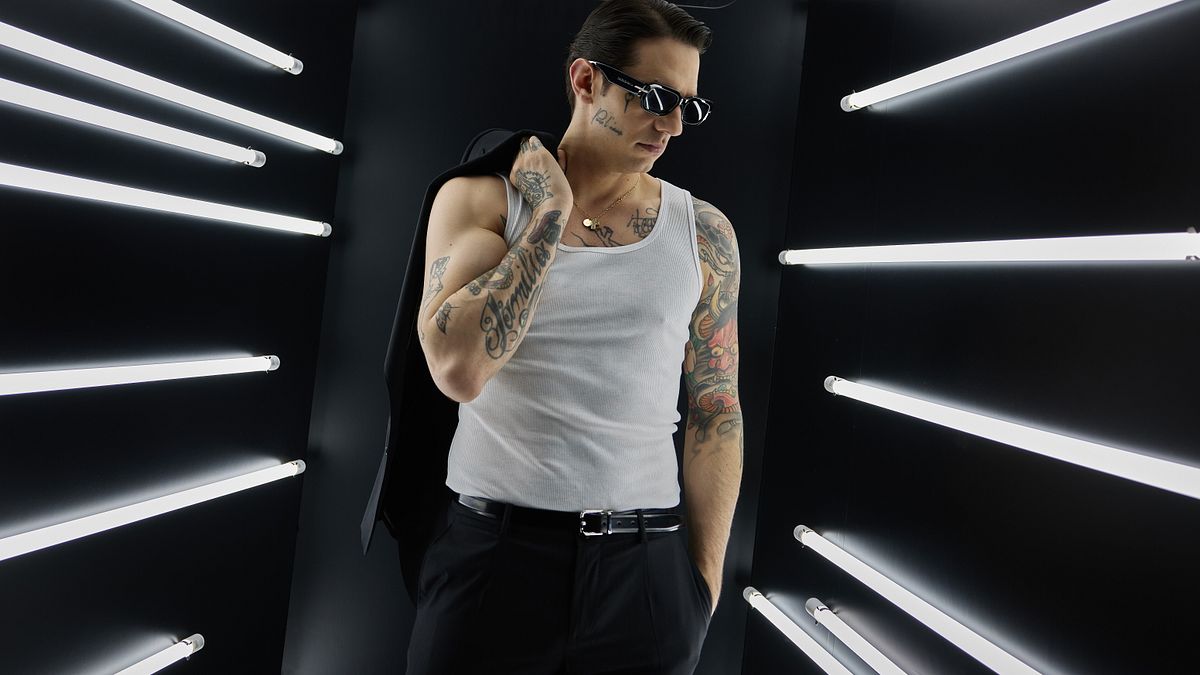 Intimo uomo: Achille Lauro special guest di una sfilata show