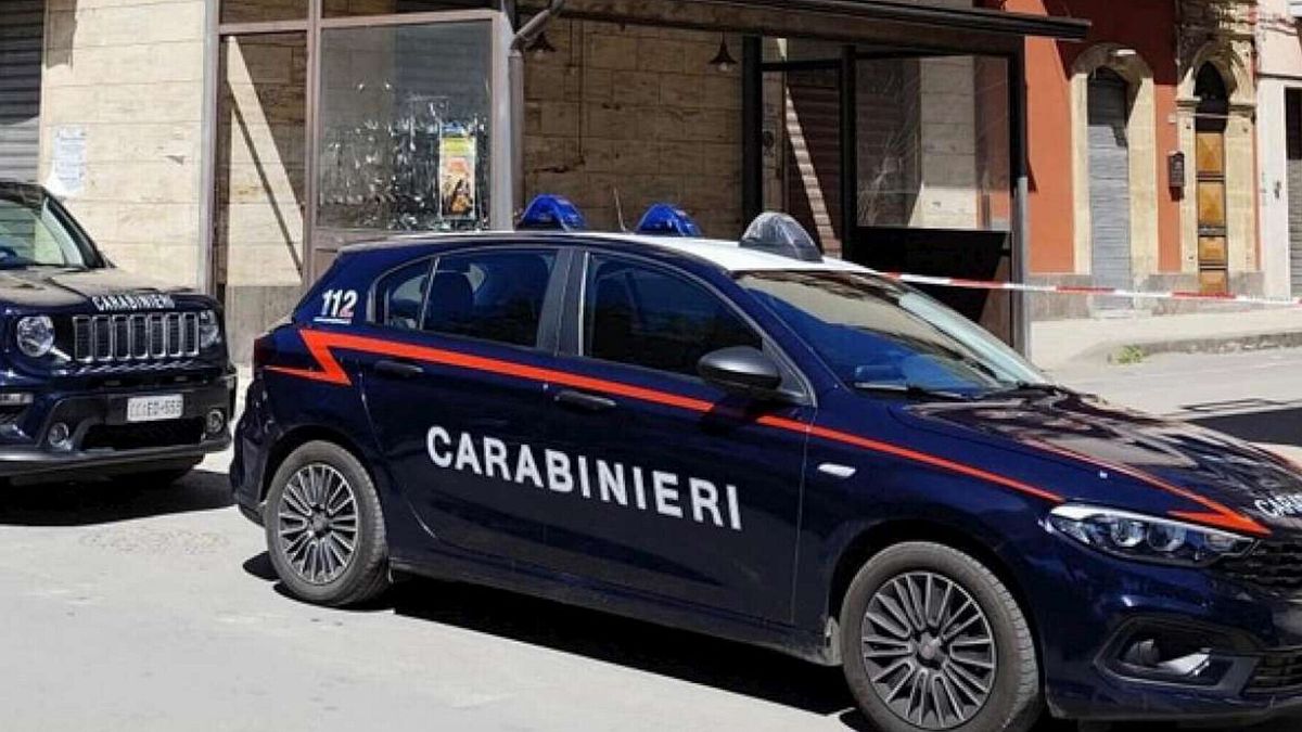 Accoltellato in strada, muore diciassettenne nel Siracusano