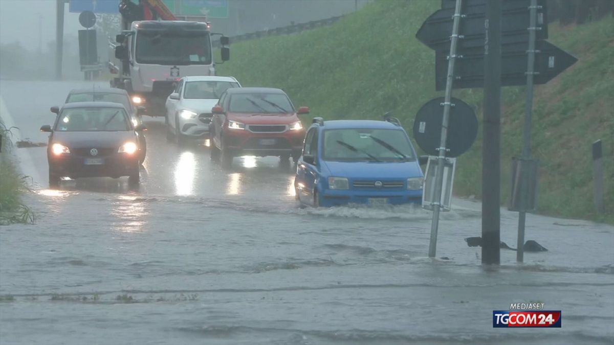 Maltempo sull’Italia, allerta arancione e disagi da Nord a Centro