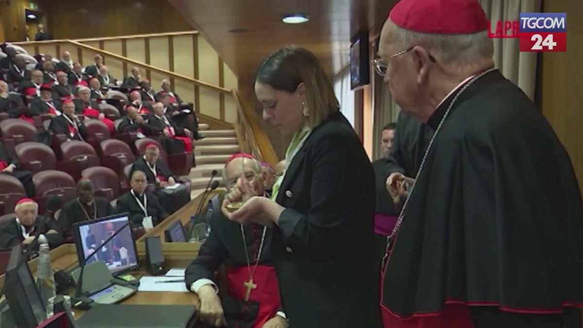Annullati l'anello del pescatore e il sigillo di Papa Francesco