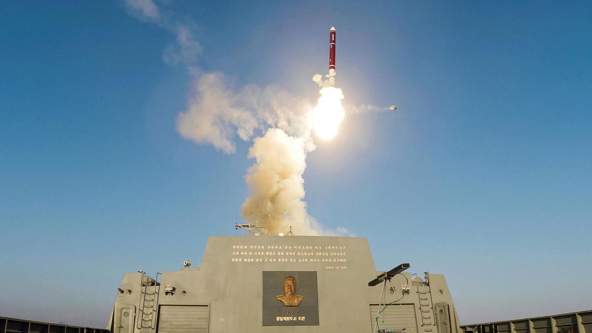 Corea del Nord, Kim guida le esercitazioni contro attacchi nucleari