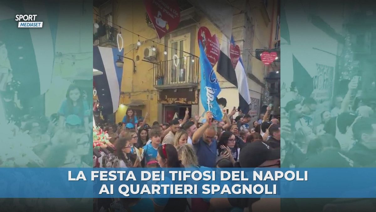 Napoli in delirio sulle note di: "Pedro, Pedro, Pedro..."