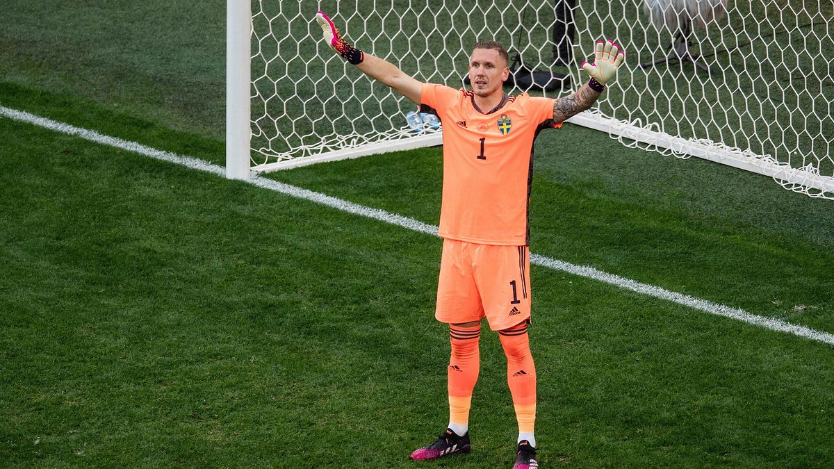 Nuova avventura per Olsen: l'ex Roma e Cagliari torna in patria