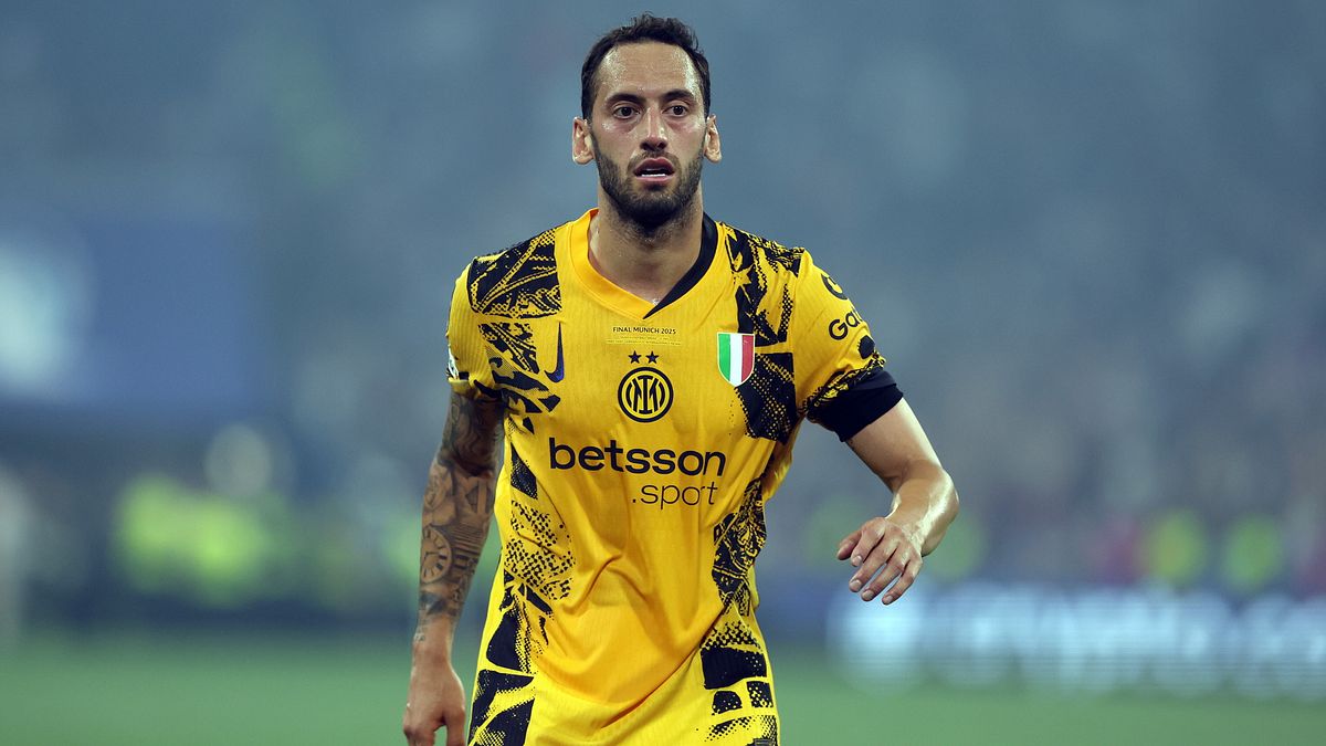 Inter, il Gala insiste per Calhanoglu: atteso a Istanbul l'agente Stipic