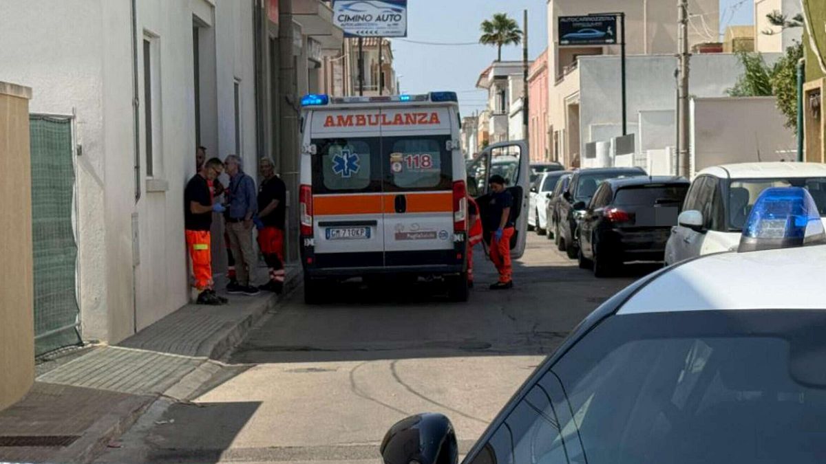 Racale (Lecce), donna uccisa in casa dal figlio