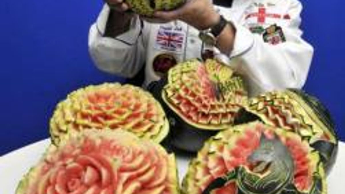 Gb, l'anguria diventa un'opera d'arte - Tgcom24