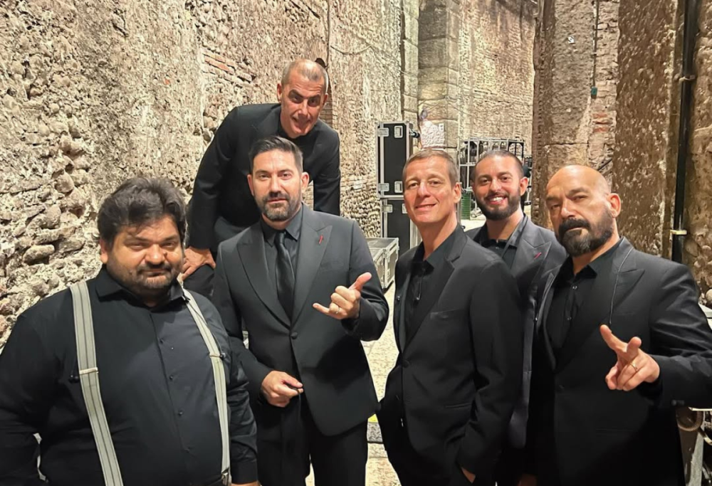 Neri per Caso: la storia del gruppo vocale che torna a Sanremo - Radio 105