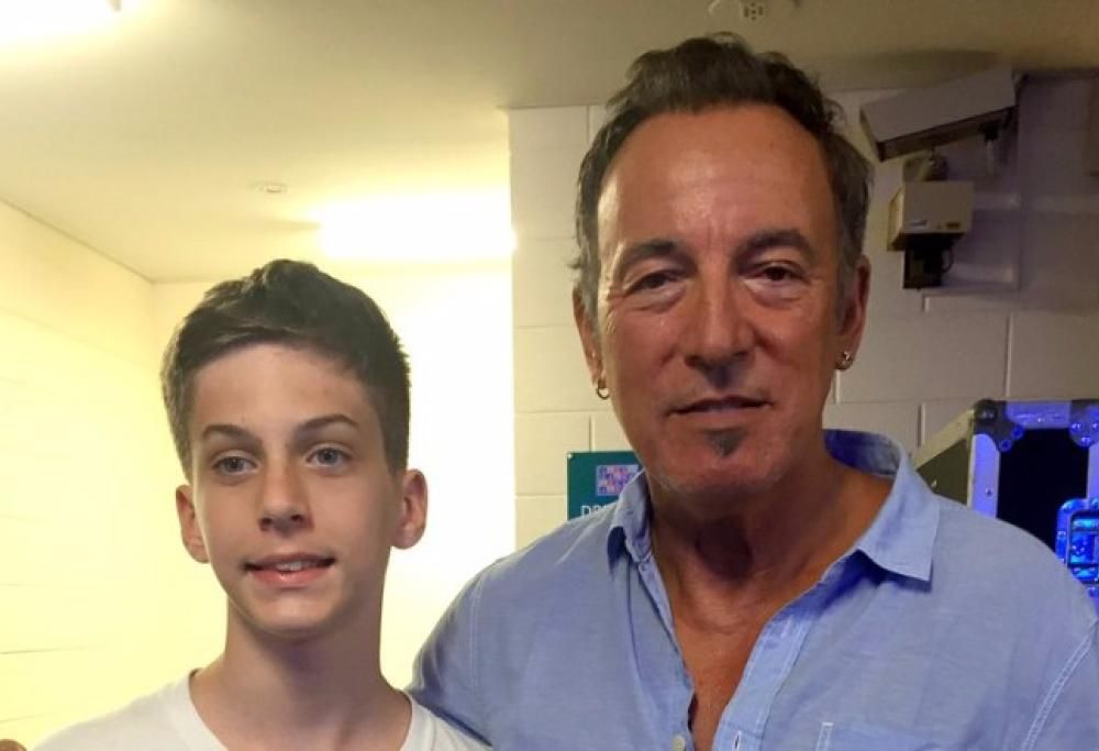 Bruce Springsteen ha insegnato a un ragazzo disabile a parlare, leggere ...