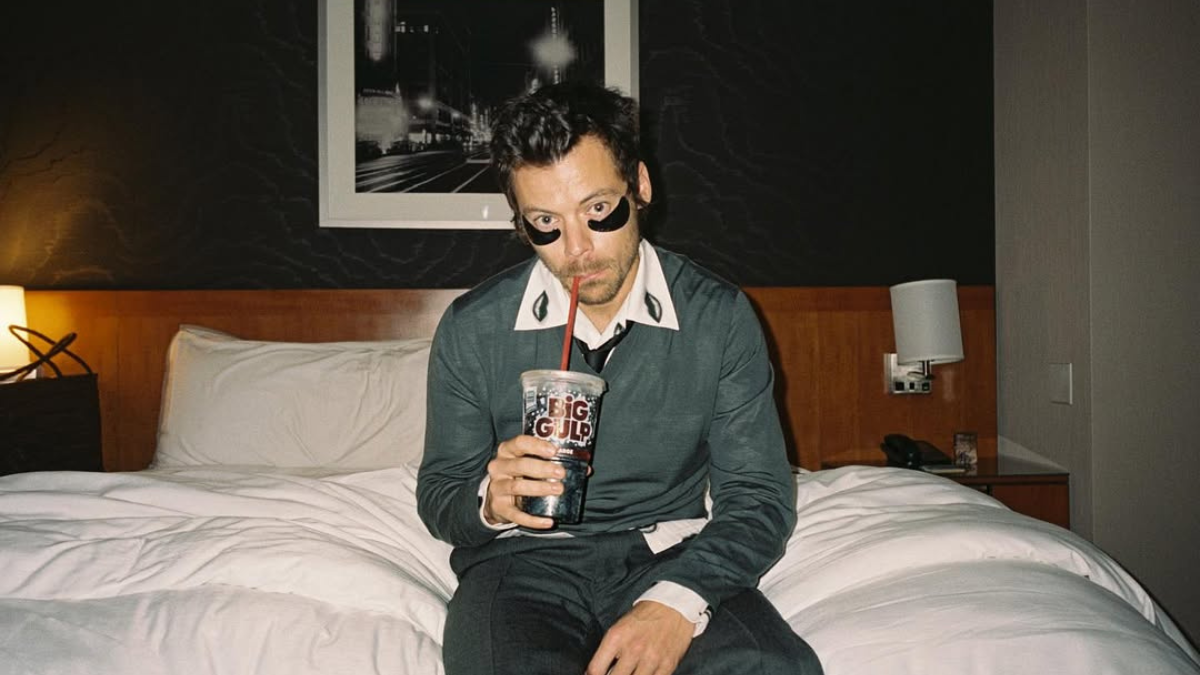 Harry Styles: testo, traduzione e significato di “Aperture”