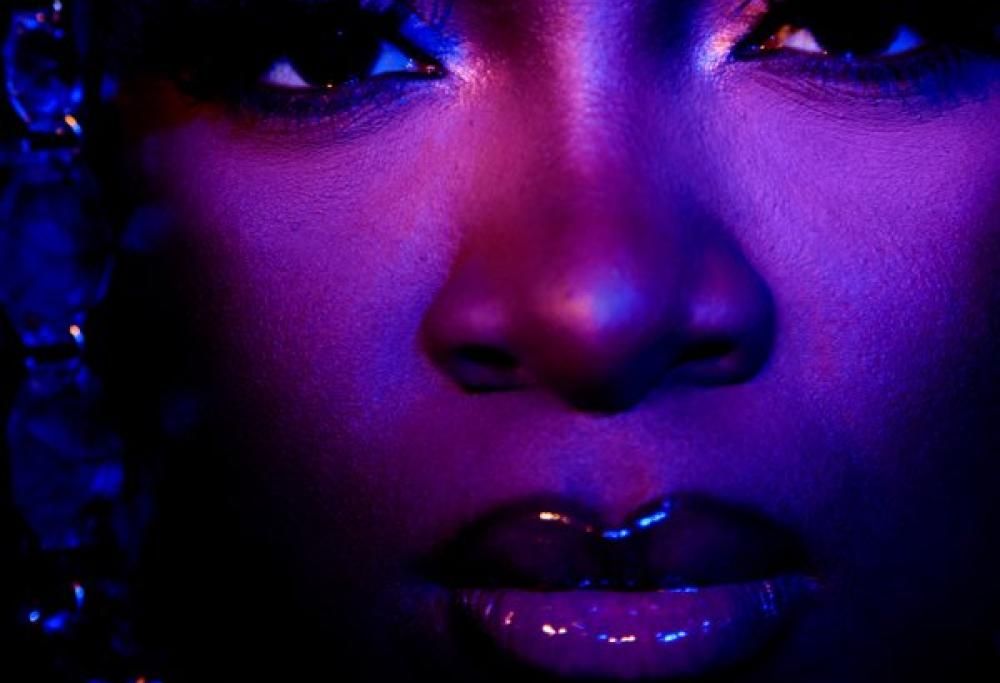 Mia (feat. Kaash Paige) - Radio 105