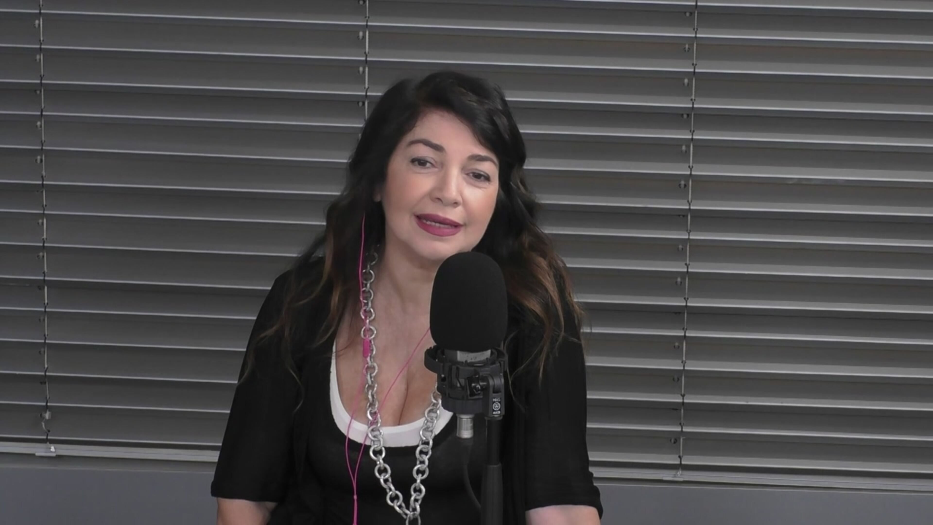 Cristina D’Avena ricorda Alessandra Valeri Manera - R101