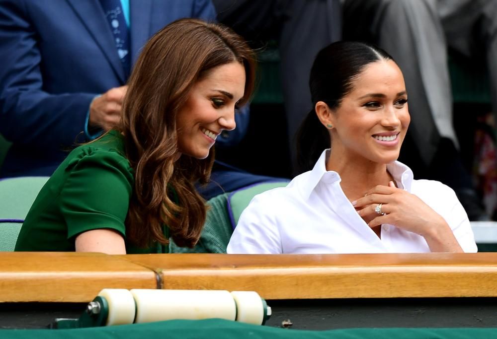Kate o Meghan? Ecco chi è la preferita dalla Regina Elisabetta - Radio ...