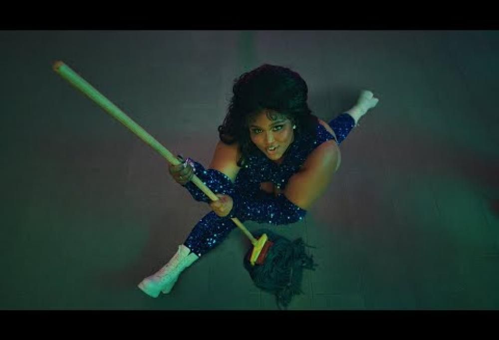 Lizzo è di ritorno: il video! - Radio Monte Carlo