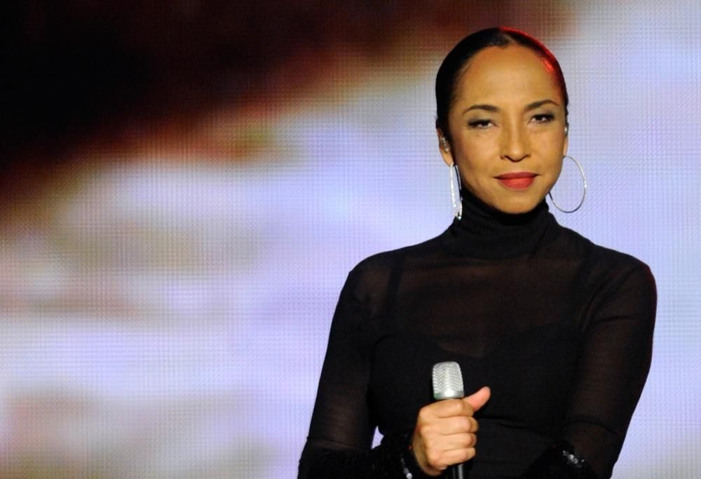 Sade: la nuova canzone è una lettera al figlio. Il video - Radio Monte ...