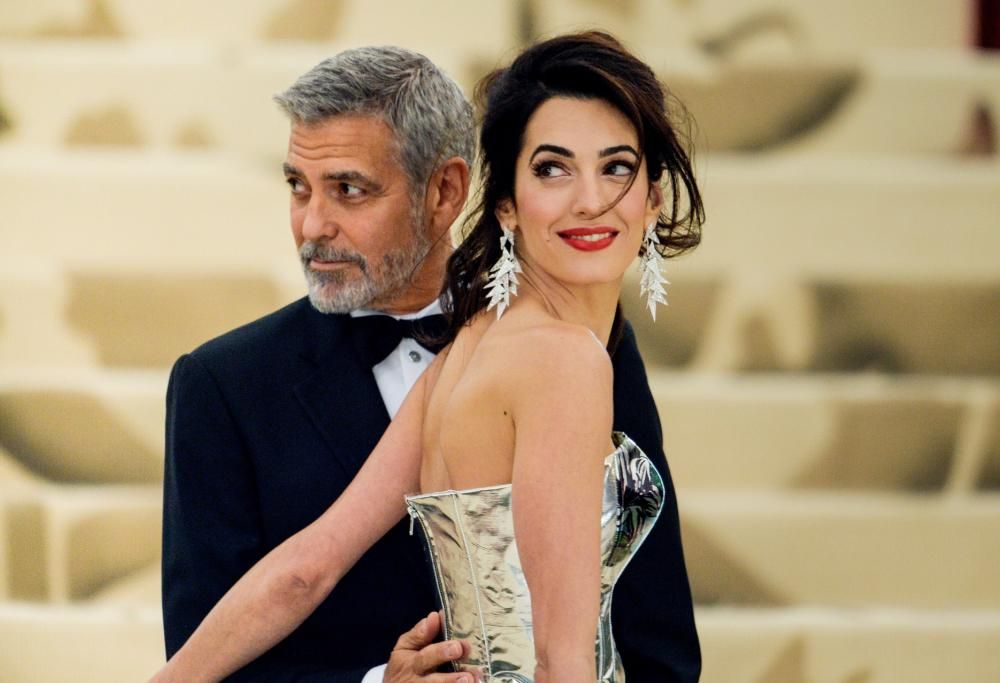 George Clooney, Amal e quelle romantiche lettere d’amore - Radio Monte ...
